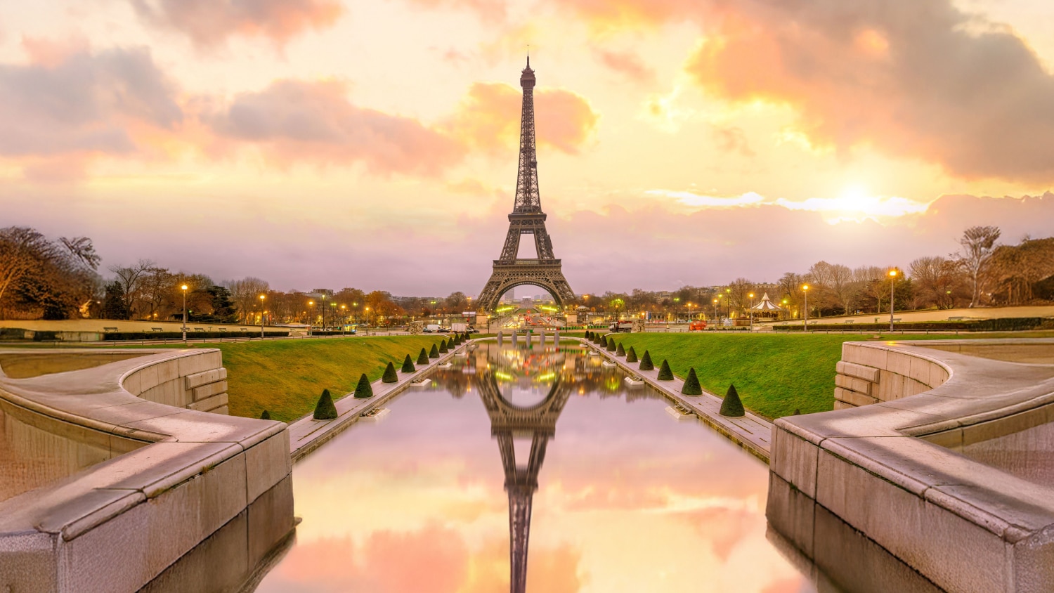 Flights to Paris + CDG Flight Deals | Delta Air Lines